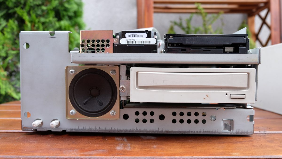 Macintosh Quadra 650 – Never trust a computer you can't lift!